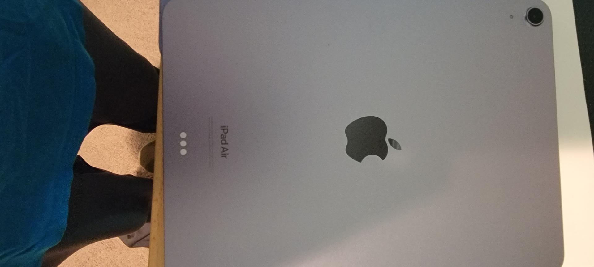 Apple iPad Air 5th Gen - Wi-Fi, Purple, 64GB, A2588 - LXHK22266 - Swappa