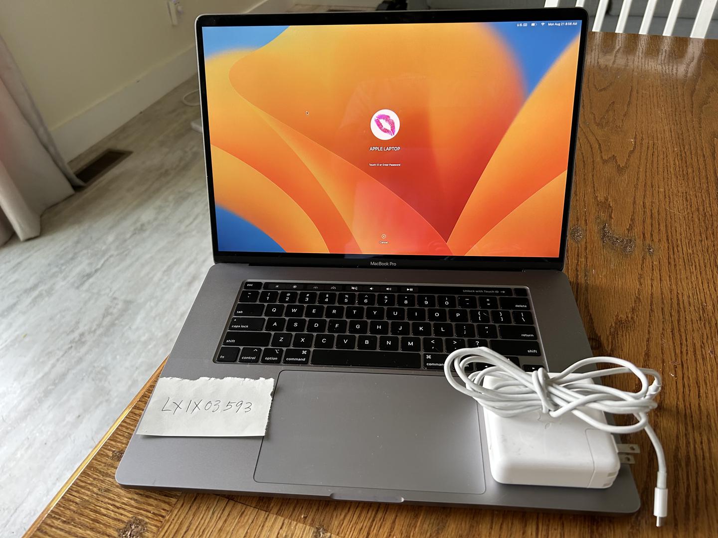 MacBook Pro 2019 - 16" - I7, Gray, 512GB, 16GB - LXIX03593 - Swappa