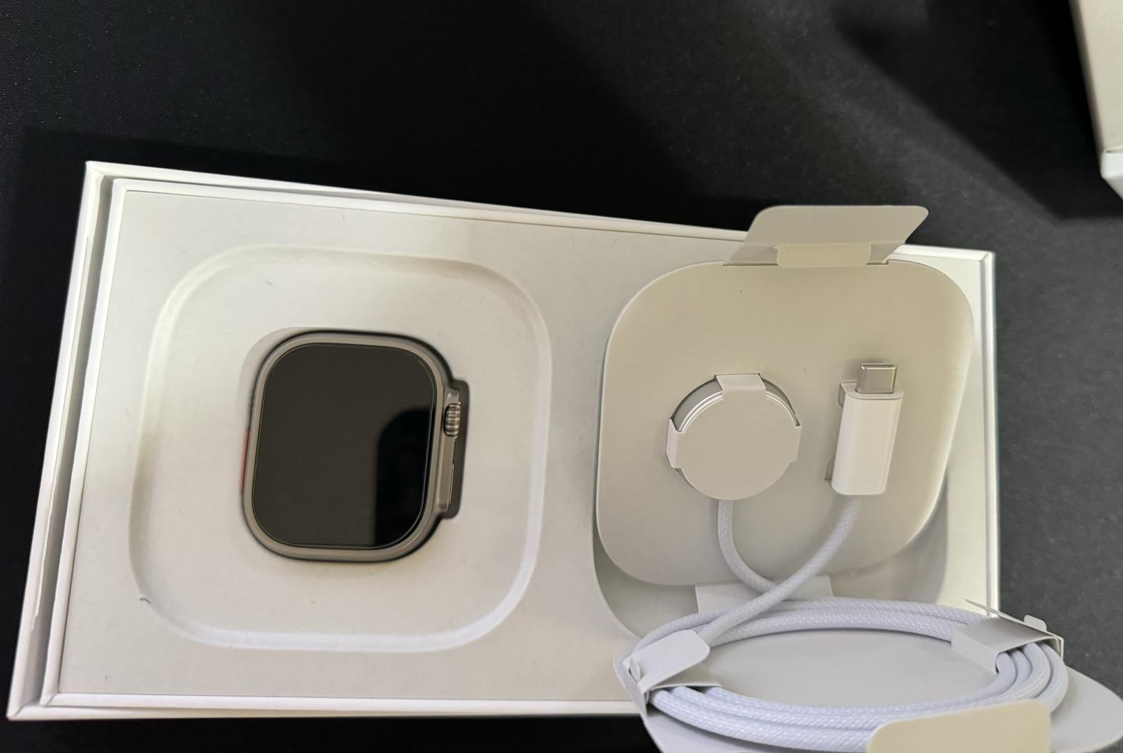 Apple Watch Ultra 2 49mm - Unlocked, Titanium, A2986 - LXKN72562 - Swappa