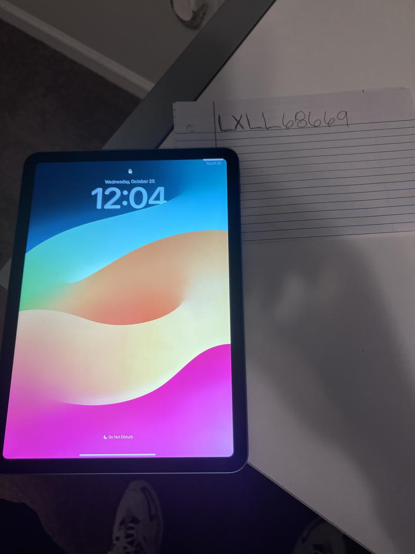 Apple iPad Air 5th Gen - Wi-Fi, Blue, 64GB, A2588 - LXLL68669 - Swappa