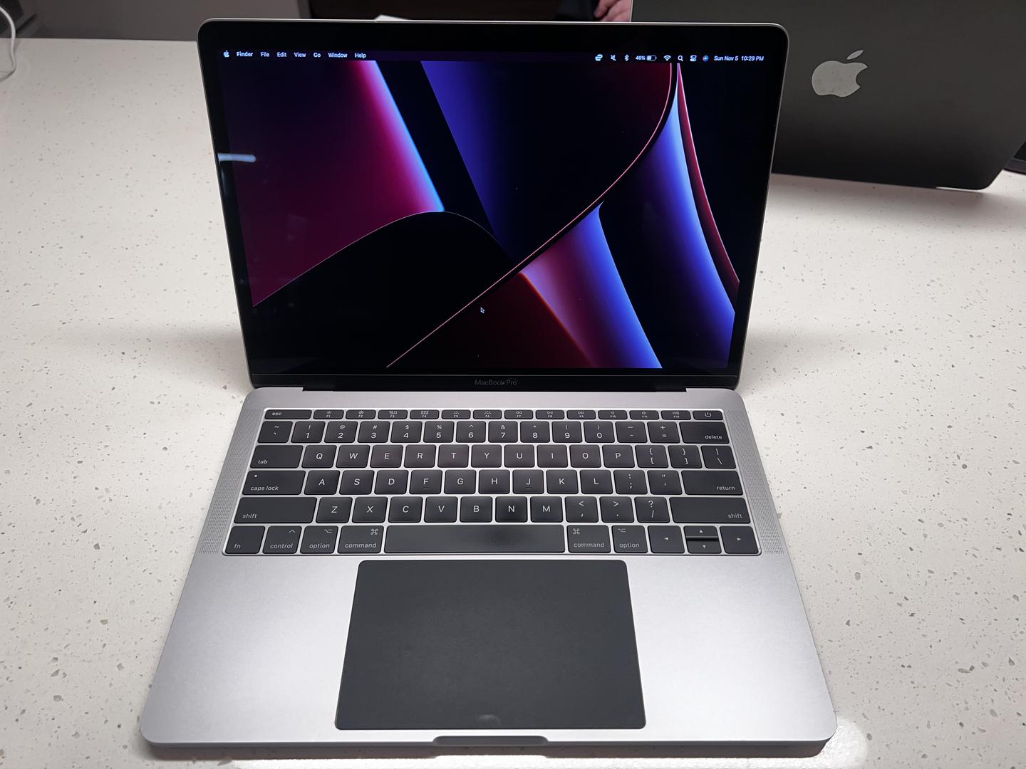 MacBook Pro 2017 (No Touch Bar) - 13 inch - Guide, Specs, Prices, and ...