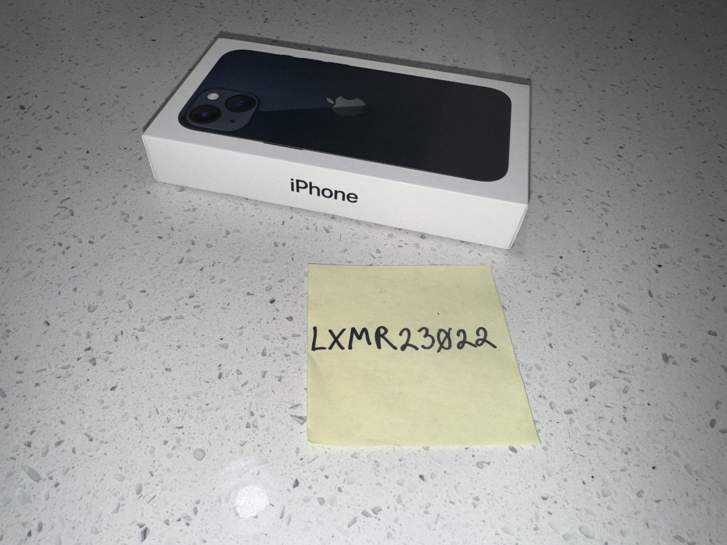 Apple iPhone 13 - Verizon, Midnight, 128GB, A2482 - LXMR23022 - Swappa