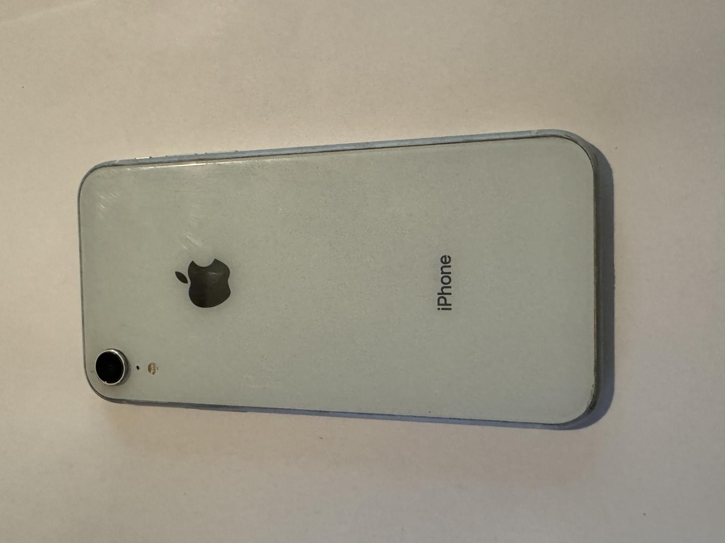 Apple iPhone Xr - Unlocked, White, 64GB, A1984 - LXNP66963 - Swappa