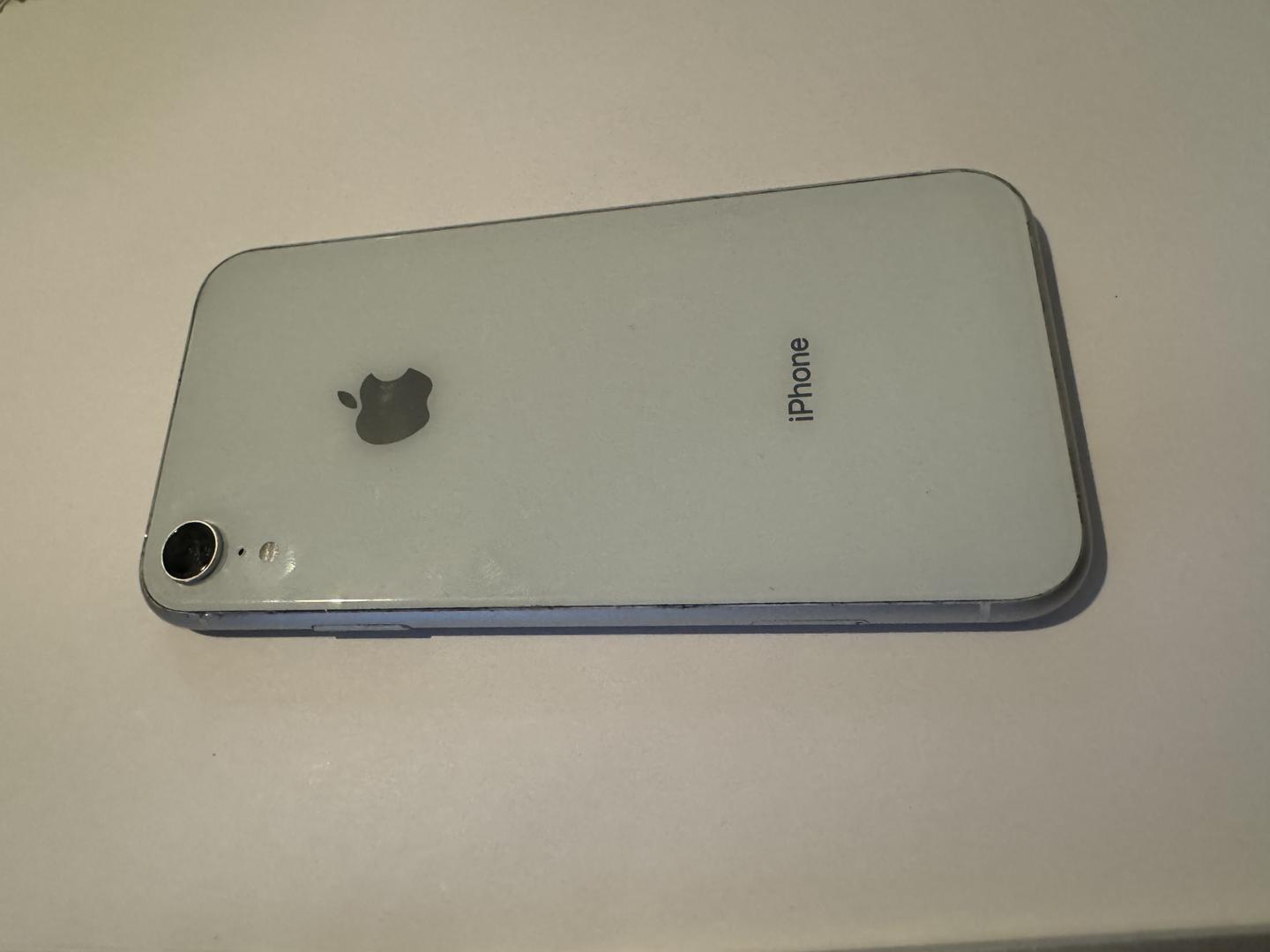 Apple iPhone Xr - Unlocked, White, 64GB, A1984 - LXNQ76826 - Swappa