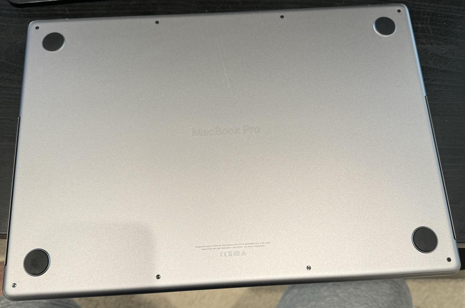 MacBook Pro 2021 - 16" - Apple M1 Pro 10-core, Gray, 512GB, 16GB ...