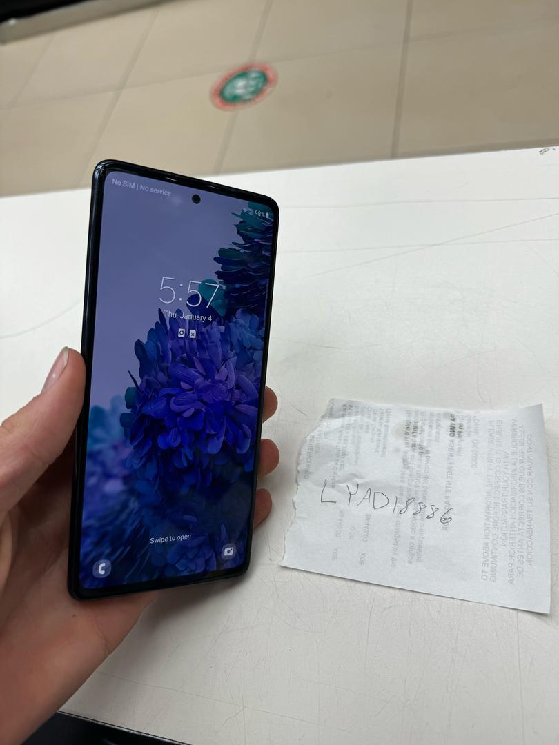 Samsung Galaxy S20 FE 5G - Verizon, Cloud Navy, 128GB, 6GB, SM-G781V - LYAD18886 - Swappa