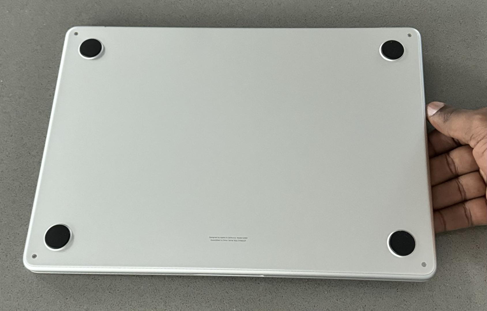 MacBook Air 2022 - 13" - Apple M2, Starlight, 256GB, 8GB - LYAN93268 ...