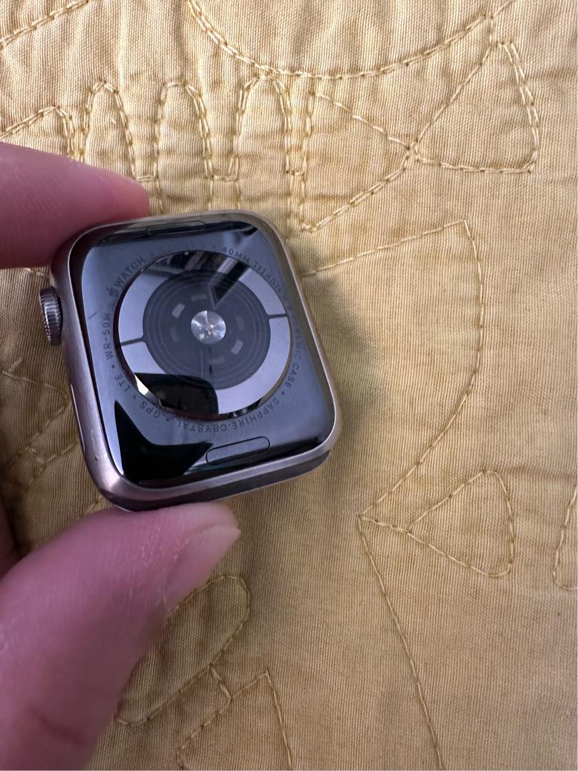 Apple Watch Series 5 40mm - Unlocked, Titanium, A2094 Cellular ...