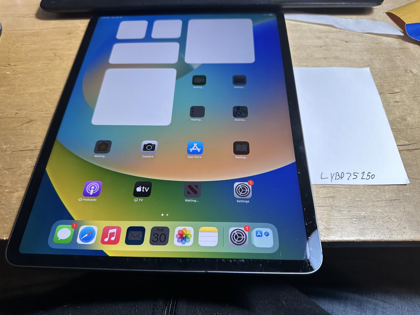 Apple iPad Pro 12.9" 4th Gen 2020 - Wi-Fi, Silver, 128GB, A2229 ...
