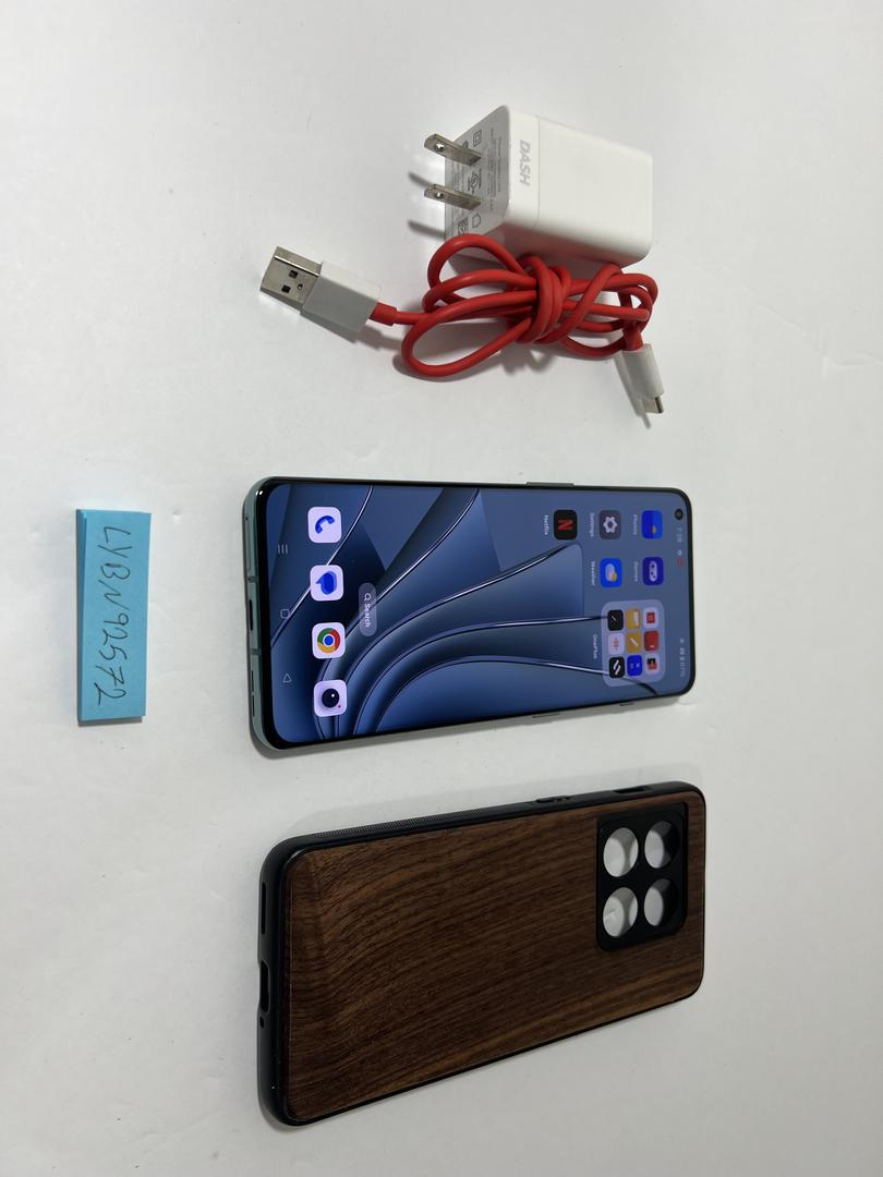 OnePlus 10 Pro - Unlocked, Green, 256GB, 8GB, NE2215 - LYBN92572 - Swappa