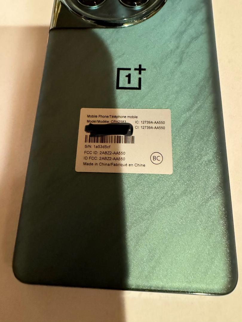 OnePlus 12 - Unlocked, Green, 512GB, 16GB, CPH2583 - LYBY45579 - Swappa