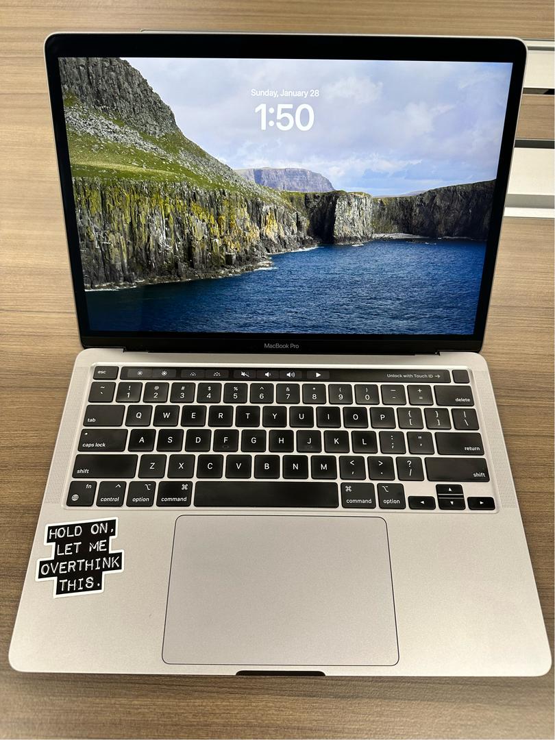 MacBook Pro 2020 - 13" - Apple M1, Gray, 256GB, 16GB - LYCD04095 - Swappa