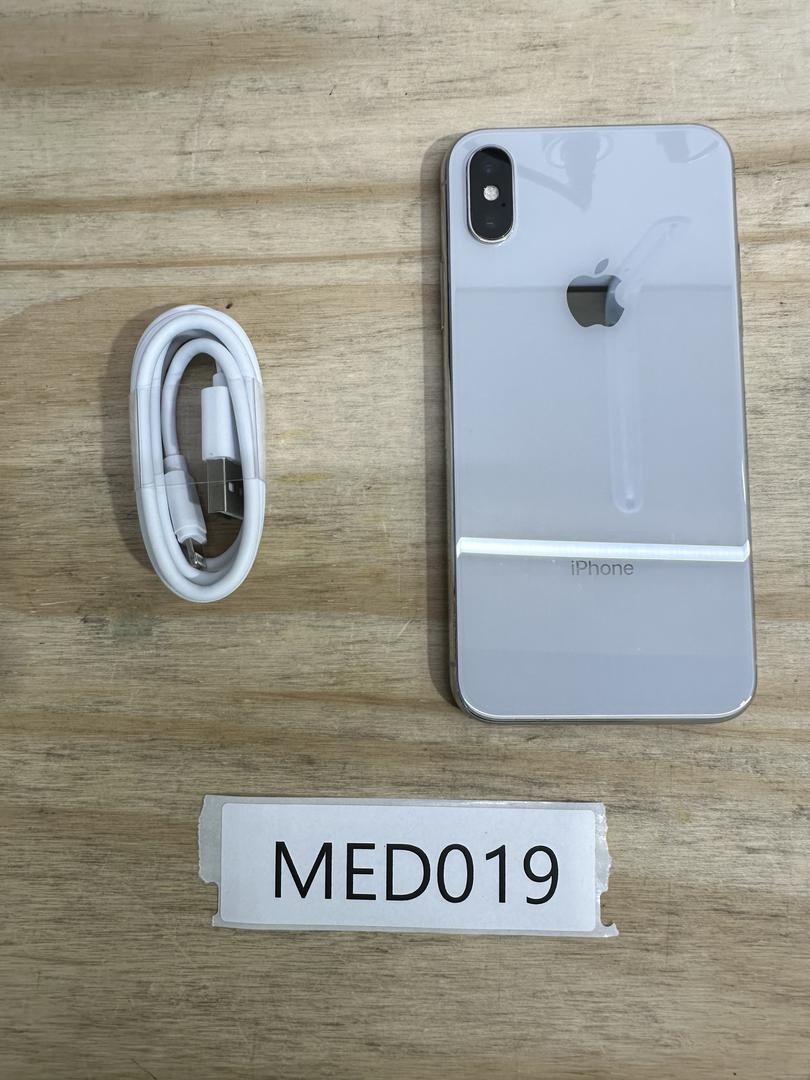 Apple iPhone X - Unlocked, Silver, 64GB, A1865 - LYCE22661 - Swappa