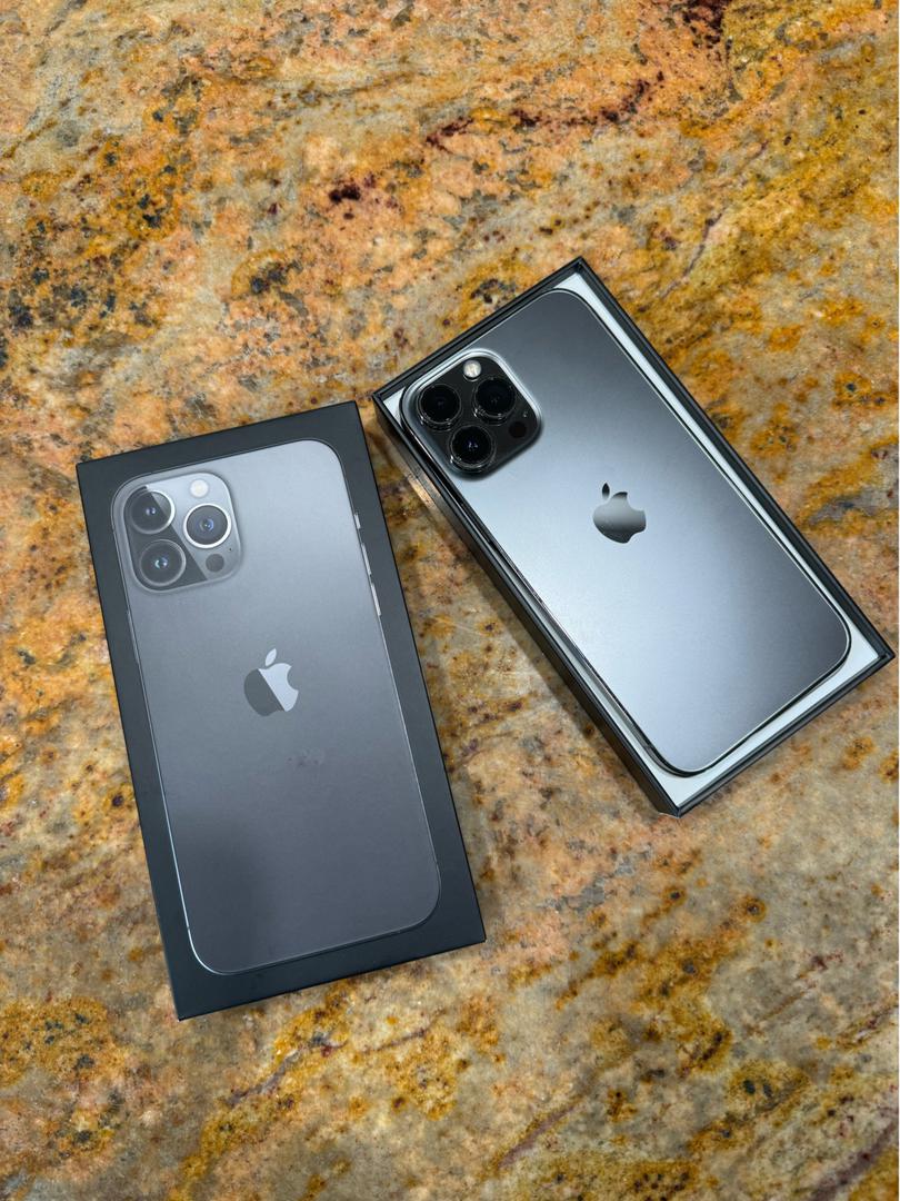 Apple iPhone 13 Pro Max - Unlocked, Graphite, 256GB, A2484 - LYCH28965 ...