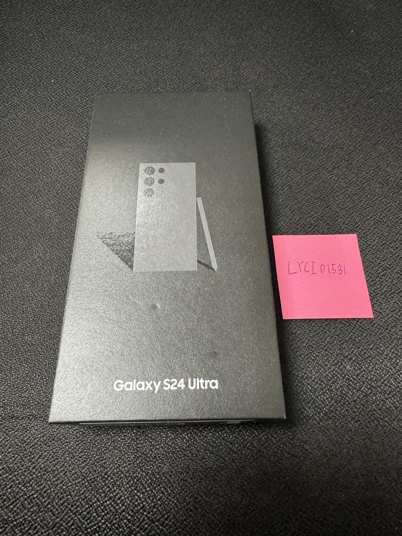 Samsung Galaxy S24 Ultra - Unlocked, Black, 256GB, 12GB, SM-S928U1 ...