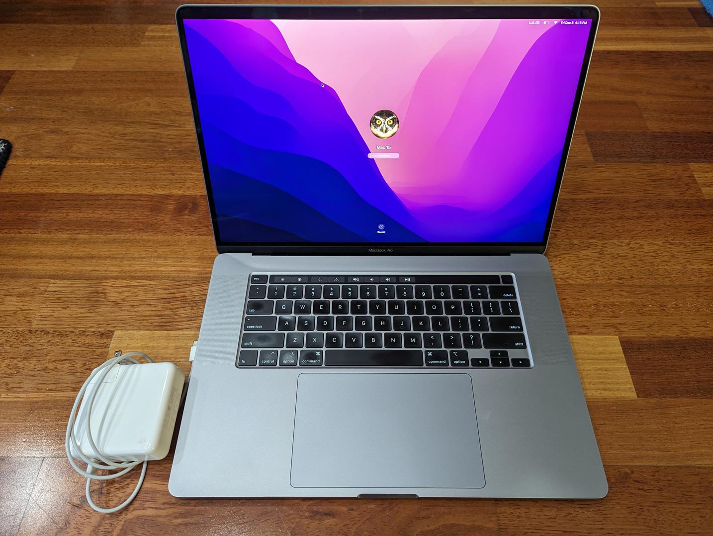 MacBook Pro 2019 - 16" - I9, Gray, 2TB, 32GB - LYCI12617 - Swappa
