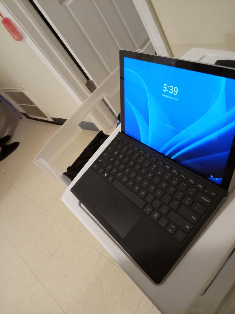 Microsoft Surface Pro 7 - I3, Platinum, 128GB, 4GB - LYCI33274 - Swappa