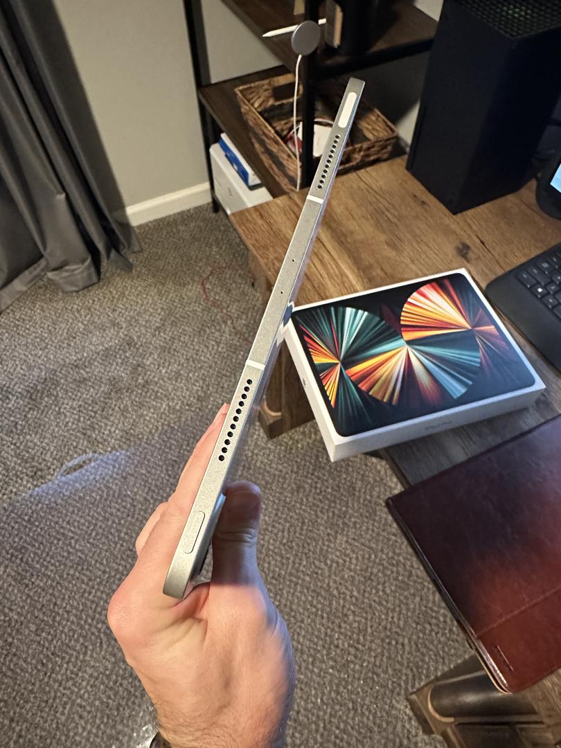 Apple iPad Pro 12.9" 5th Gen 2021 - Unlocked, Silver, 128GB - LYCL27802 ...