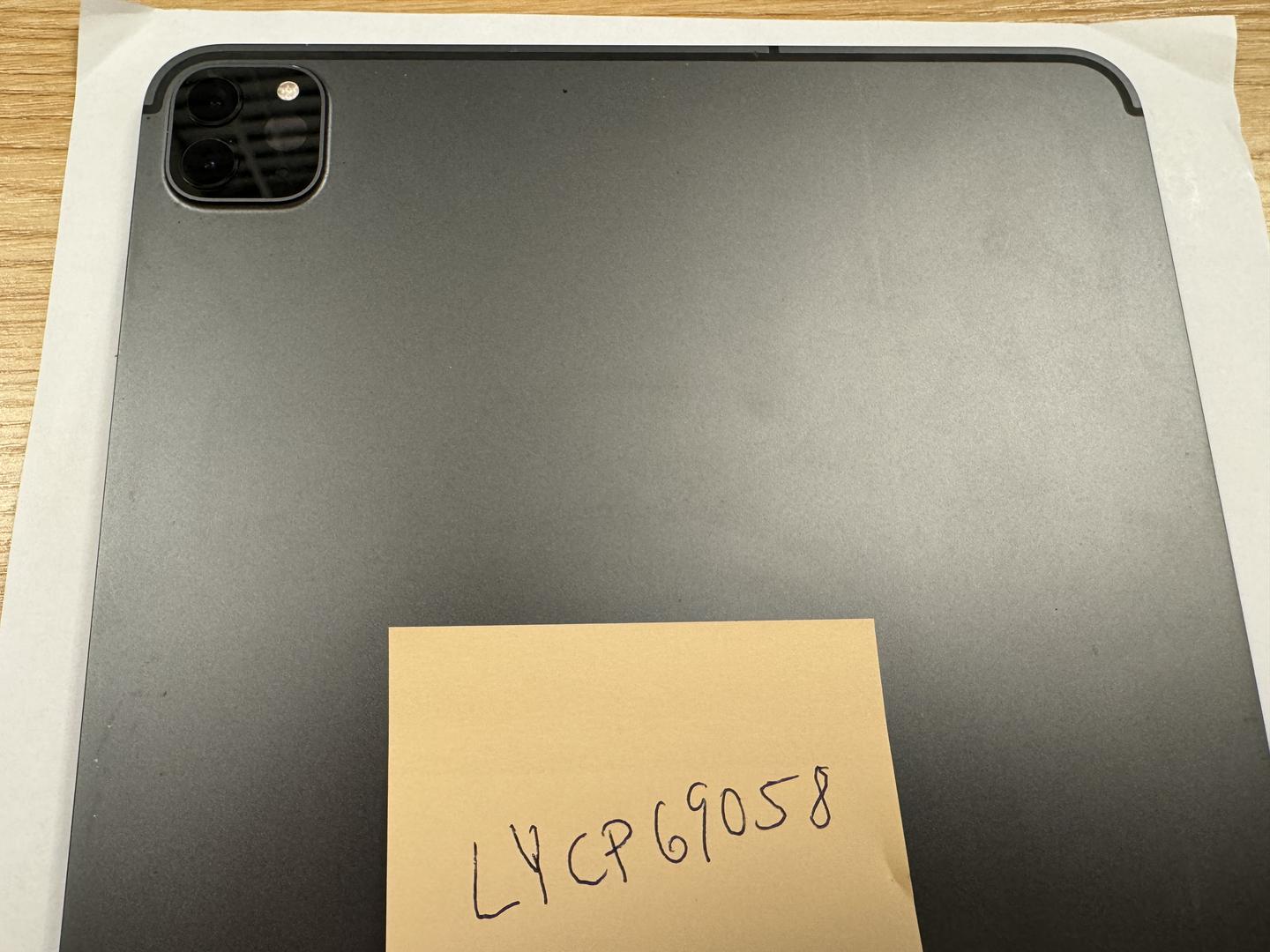 Apple iPad Pro 11" 2nd Gen 2020 - Unlocked, Gray, 256GB, A2068 ...