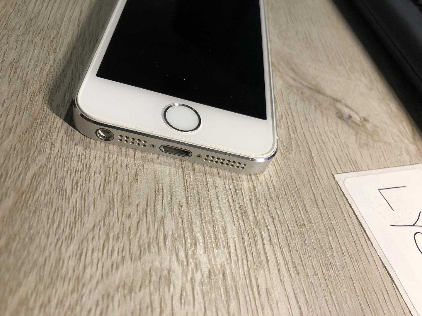 Apple iPhone 5S - Unlocked, Silver, 16GB, A1453 - LYCV78102 - Swappa