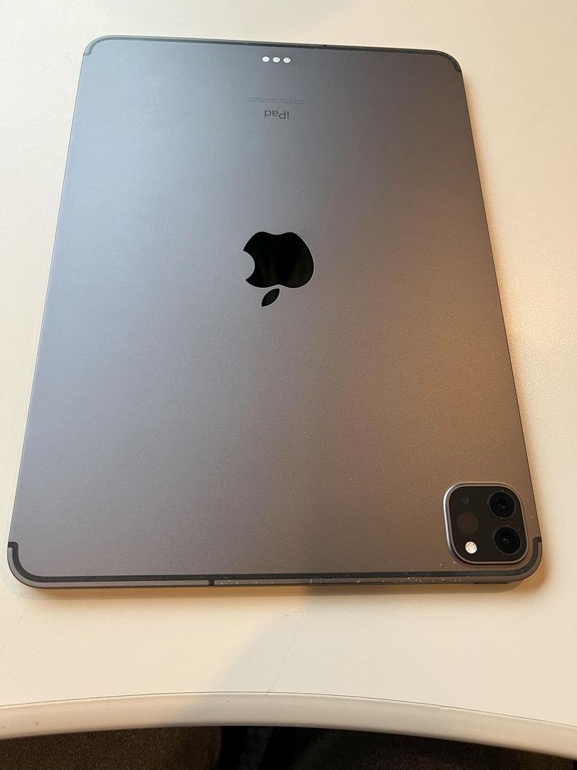 Apple iPad Pro 11" 2nd Gen 2020 - Unlocked, Gray, 256GB, A2068 ...