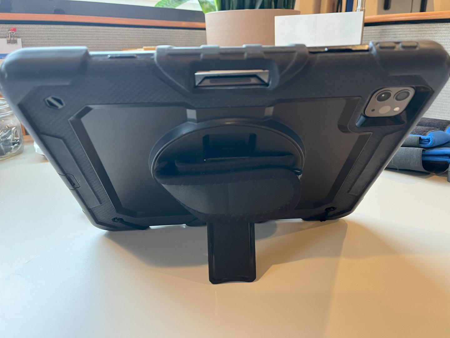 Apple iPad Pro 11" 2nd Gen 2020 - Unlocked, Gray, 256GB, A2068 ...