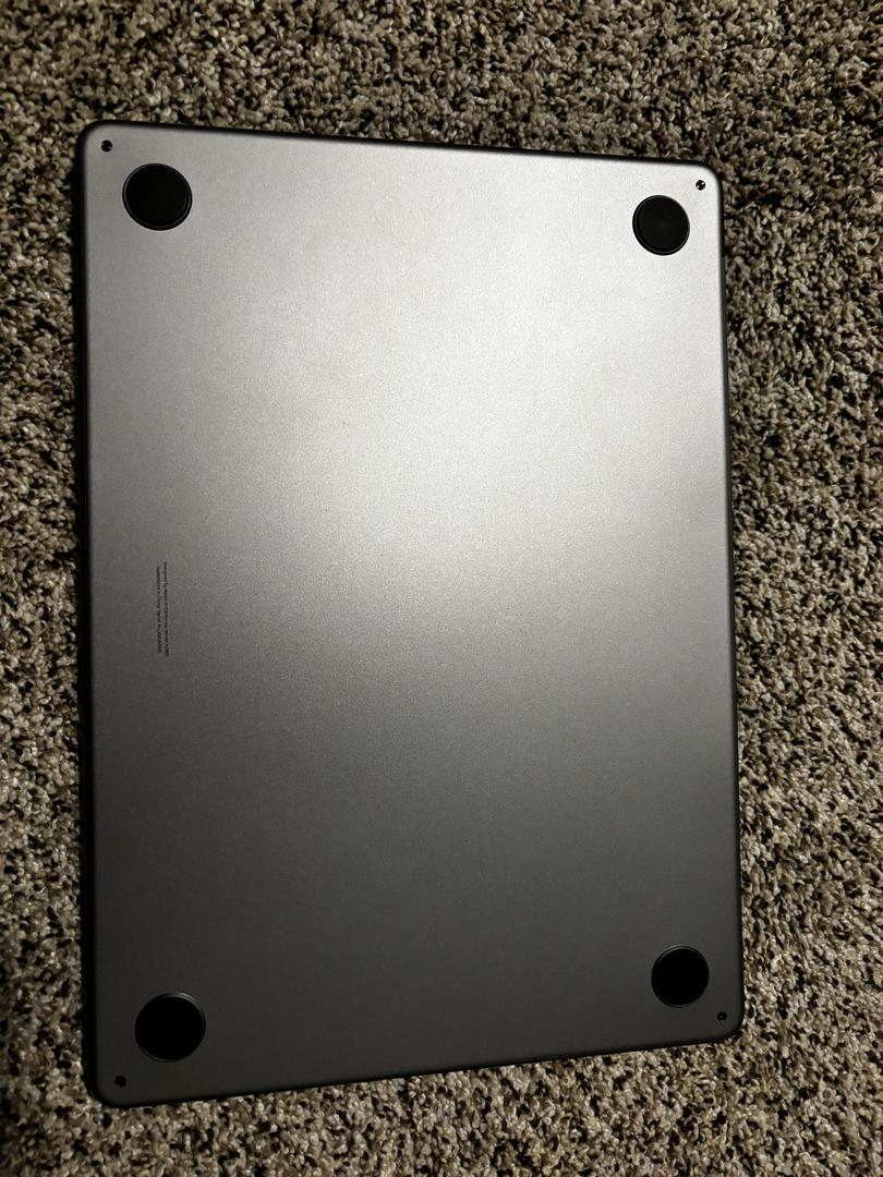 MacBook Air 2022 - 13" - Apple M2, Gray, 256GB, 8GB - LYCY34603 - Swappa