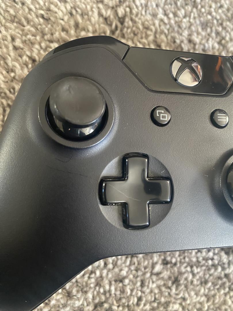 Xbox Series S (2020) - White, 512GB - LYDA30183 - Swappa