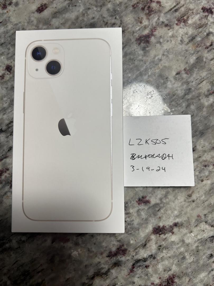 Apple iPhone 13 - Verizon, Starlight, 128GB, A2482 - LYDB46841 - Swappa
