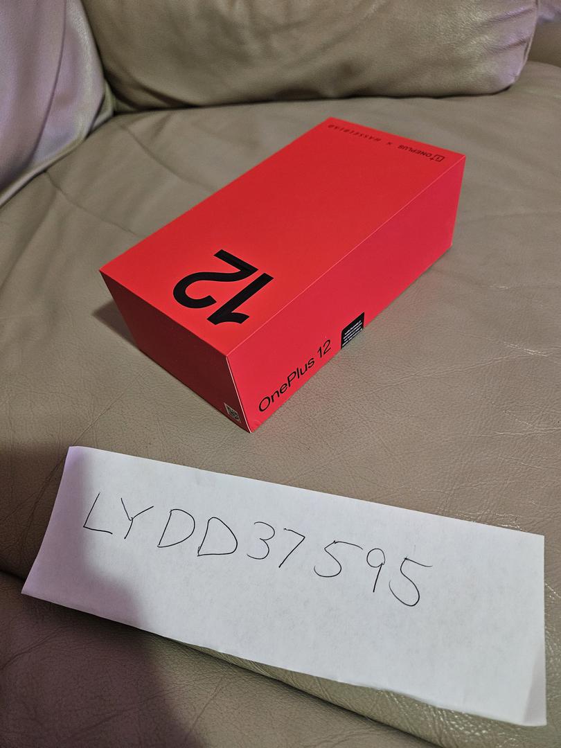 OnePlus 12 - Unlocked, Green, 512GB, 16GB, CPH2583 - LYDD37595 - Swappa