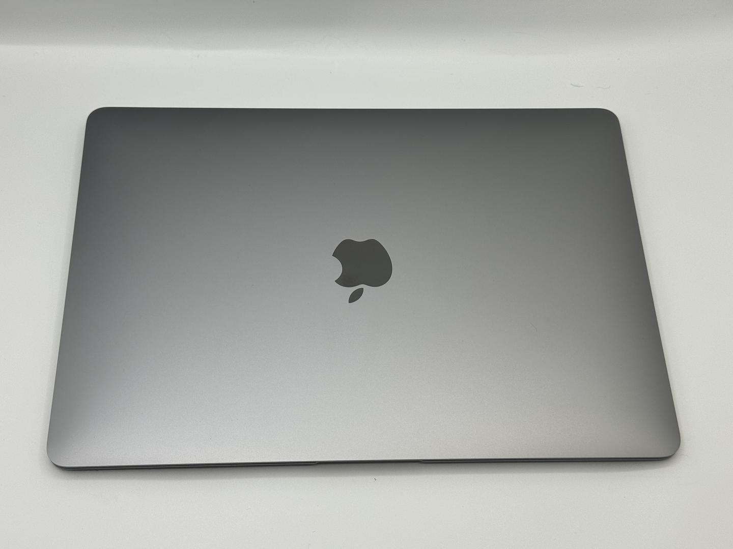 MacBook Air 2020 - 13" - Apple M1, Gray, 256GB, 8GB - LYDE41084 - Swappa