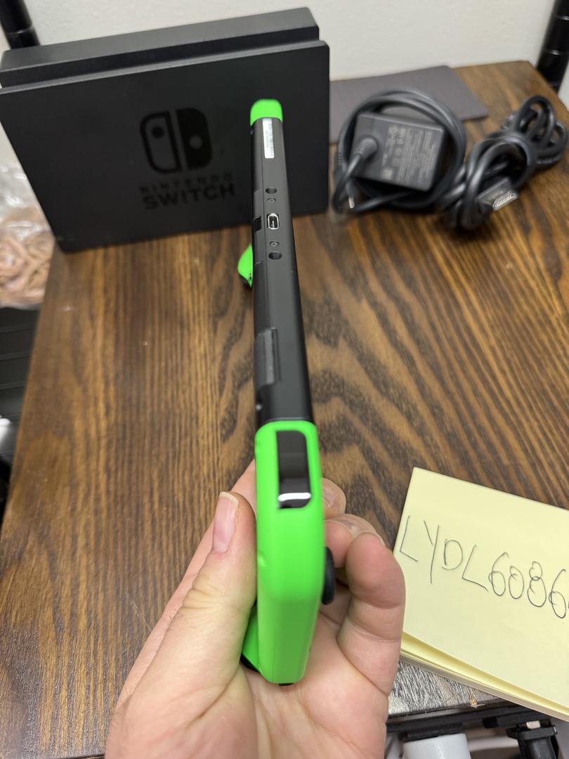 Nintendo Switch - Pink & Green, 32GB - LYDL60864 - Swappa