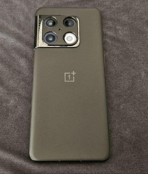 OnePlus 10 Pro - Unlocked, Black, 256GB, 12GB, NE2215 - LYDR20085 - Swappa