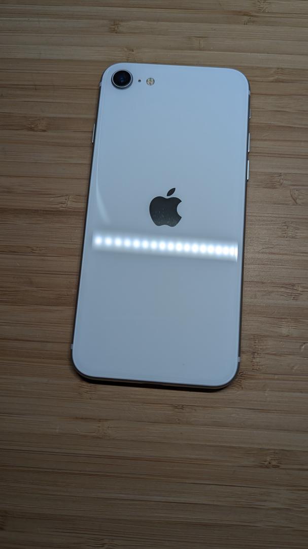Apple iPhone SE 2nd Gen 2020 - Unlocked, White, 64GB, A2275 - LYDV31680 ...