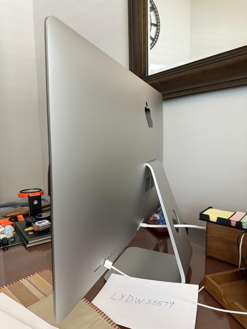 iMac 2017 27" Retina 5K - I7, 1TB, 32GB - LYDW35579 - Swappa