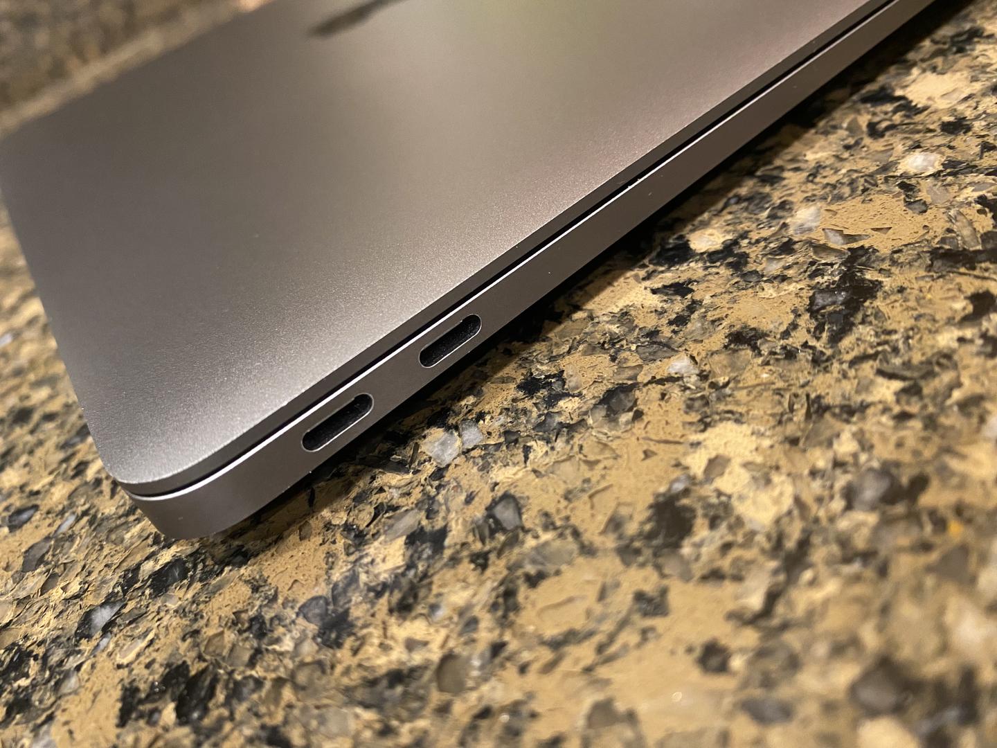 MacBook Air 2020 - 13" - Apple M1, Silver, 256GB, 8GB - LYDZ40856 - Swappa