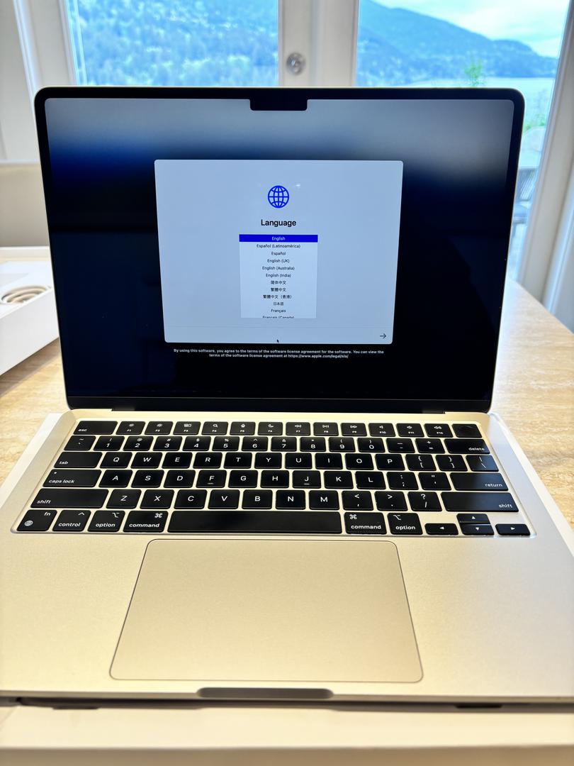 MacBook Air 2022 - 13" - Apple M2, Starlight, 256GB, 8GB - LYEK20291 ...