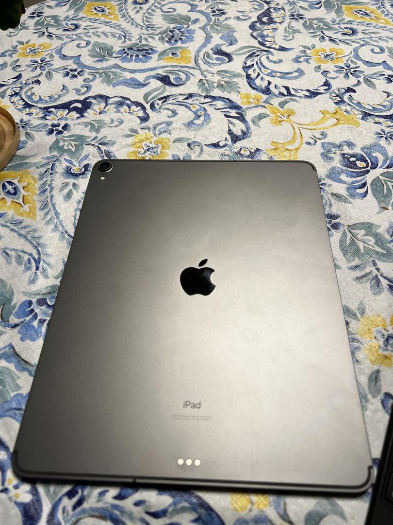 Apple iPad Pro 12.9" 3rd Gen 2018 - Unlocked, Gray, 512GB, A2014 ...