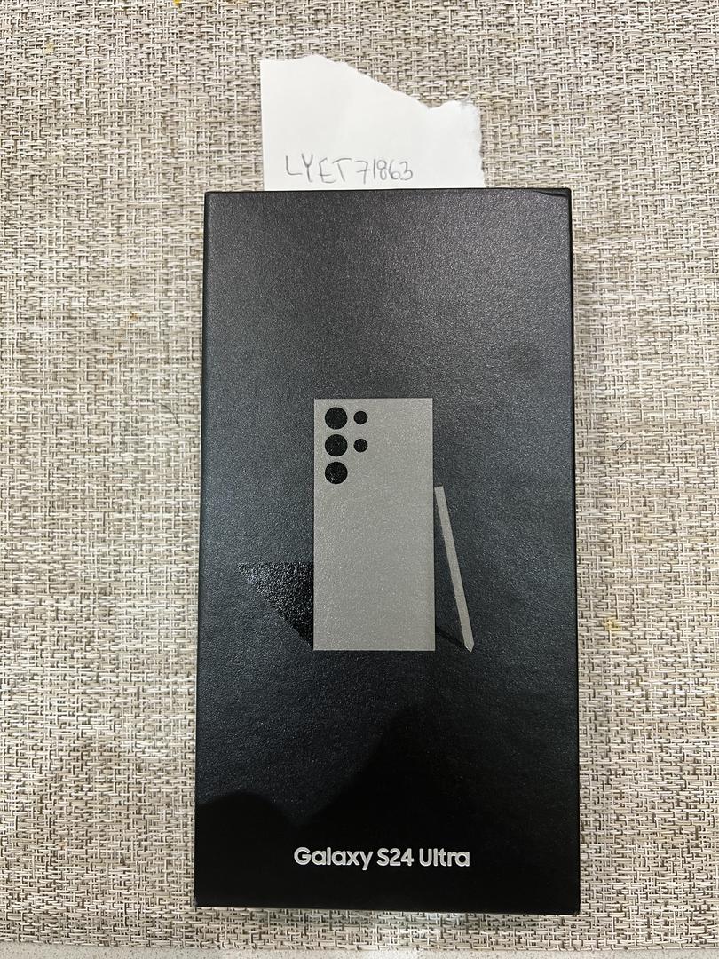 Samsung Galaxy S24 Ultra - Unlocked, Gray, 256GB, 12GB, SM-S928U1 - LYET71863 - Swappa