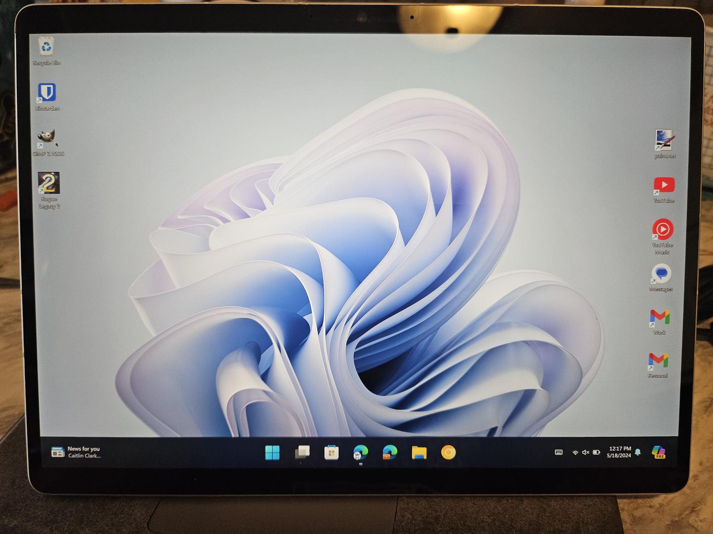 Microsoft Surface Pro 9 - Unlocked, SQ3, Platinum, 256GB, 8GB, Cellular ...