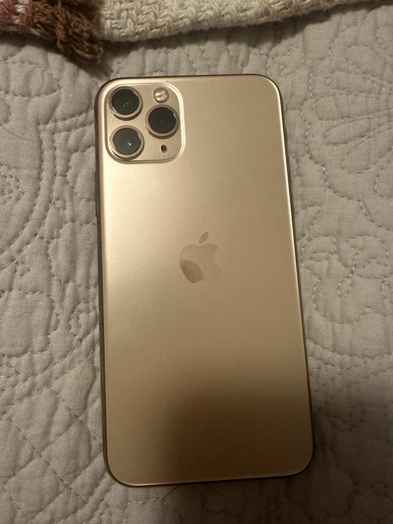 Apple iPhone 11 Pro - Unlocked, Gold, 64GB, A2160 - LYFO91847 - Swappa
