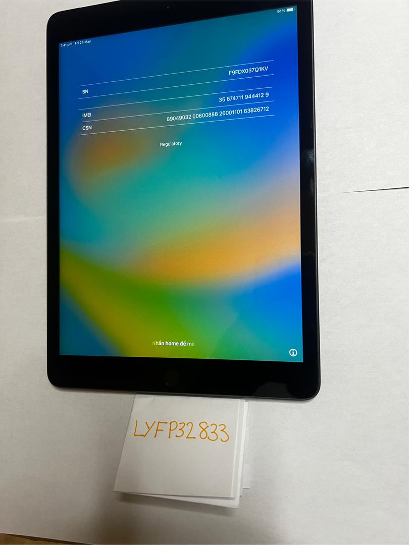 Apple iPad 8th Gen - Unlocked, Gray, 32GB, A2428 - LYFP32833 - Swappa