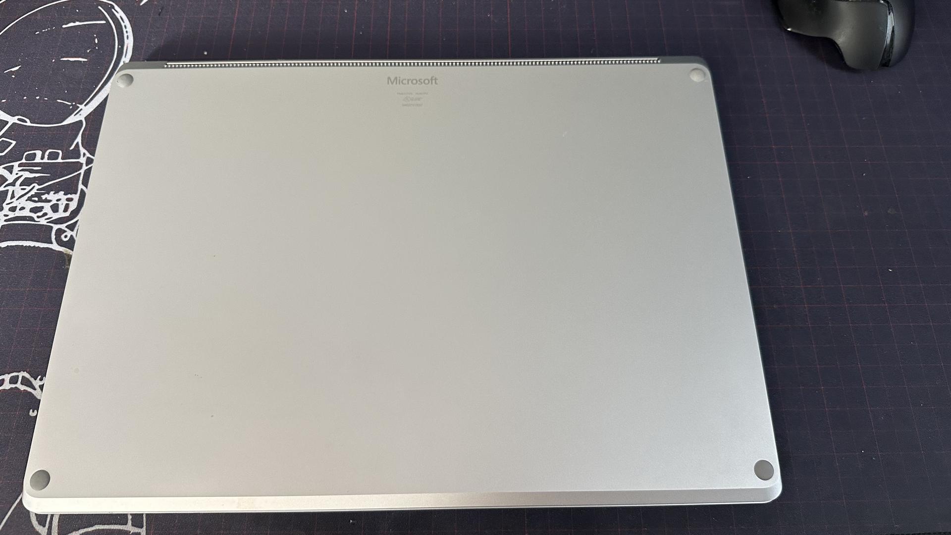 Microsoft Surface Laptop 4 - Ryzen 7, Platinum, 256GB, 8GB, 15 ...