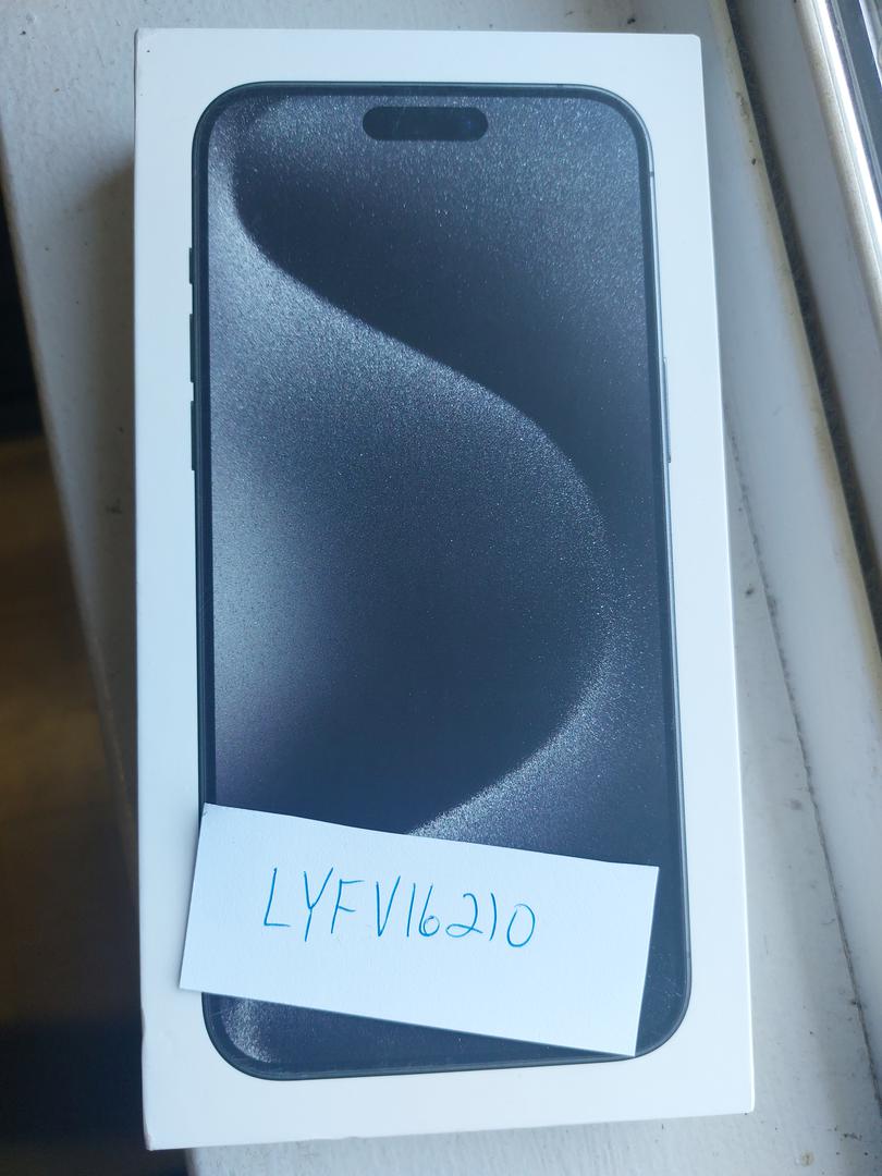 Apple iPhone 15 Pro Max - Verizon, Black, 256GB, A2849 - LYFV16210 - Swappa