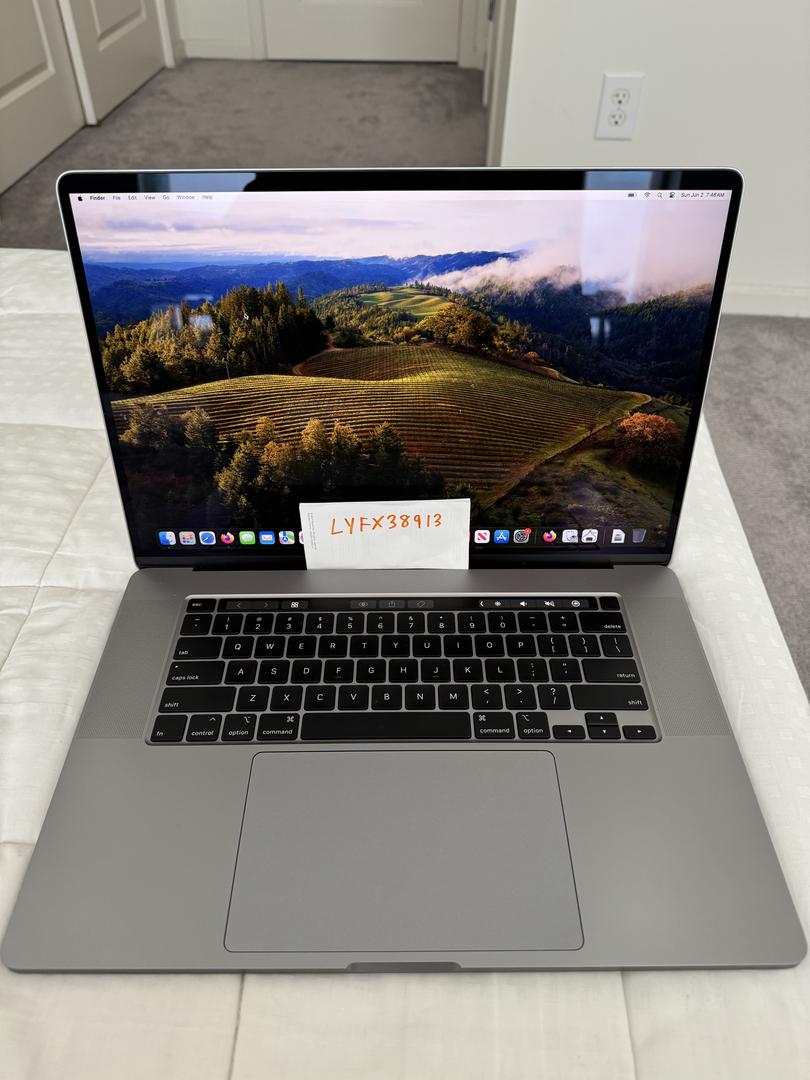 MacBook Pro 2019 - 16" - I7, Silver, 512GB, 16GB - LYFX38913 - Swappa