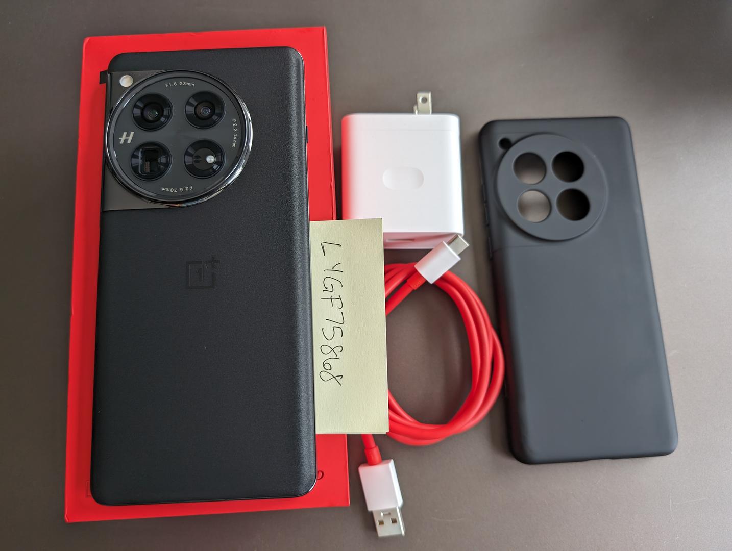 OnePlus 12 - Unlocked, Black, 256GB, 12GB, CPH2583 - LYGF75868 - Swappa