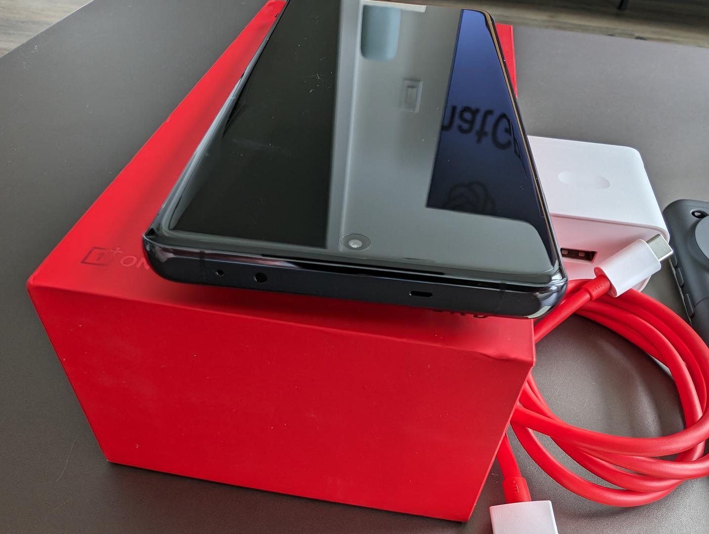 OnePlus 12 - Unlocked, Black, 256GB, 12GB, CPH2583 - LYGF75868 - Swappa