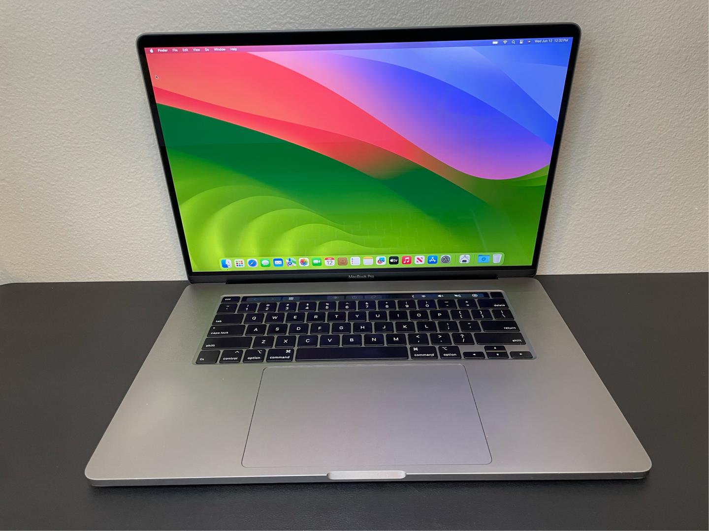 MacBook Pro 2019 - 16" - I7, Gray, 512GB, 32GB - LYGH04513 - Swappa