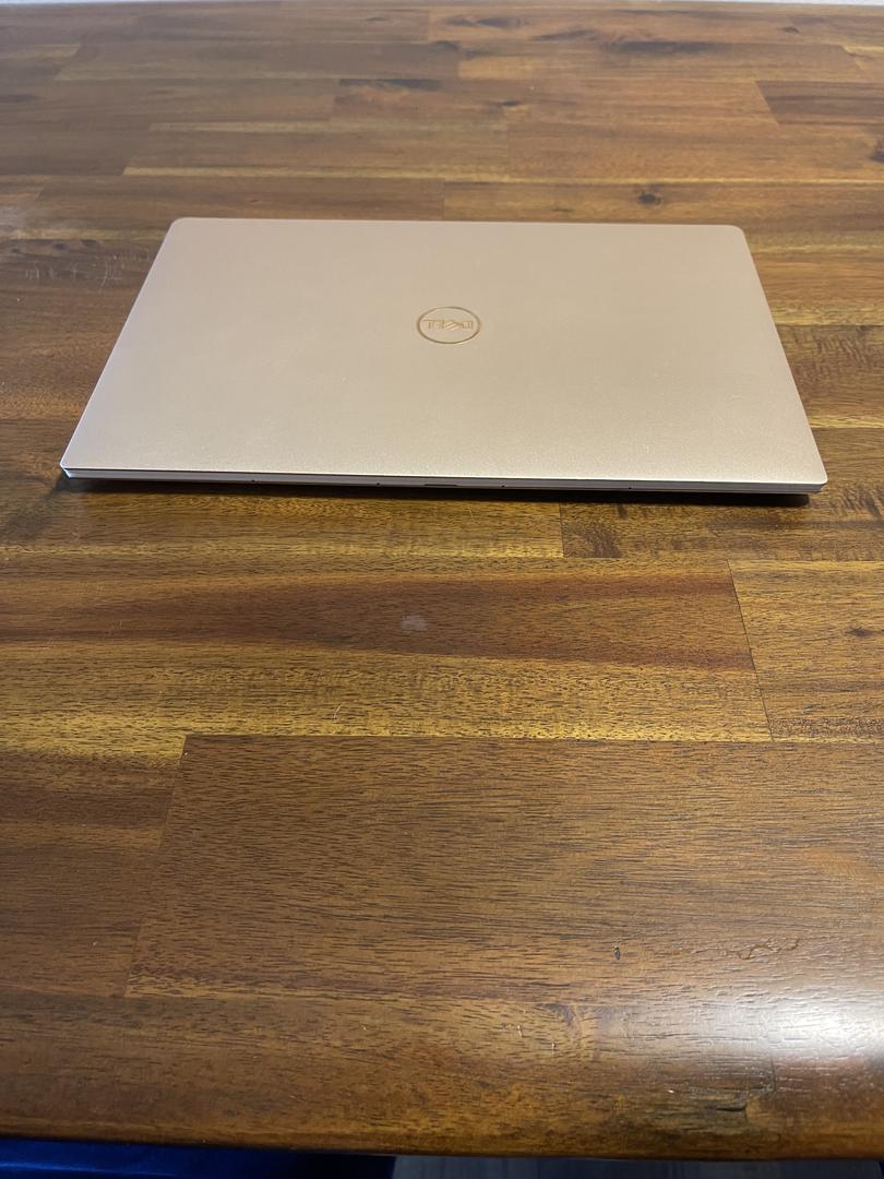 Dell XPS 13 9370 (2018) - I5, Gold, 256GB, 8GB, FHD - LYGH16832 - Swappa