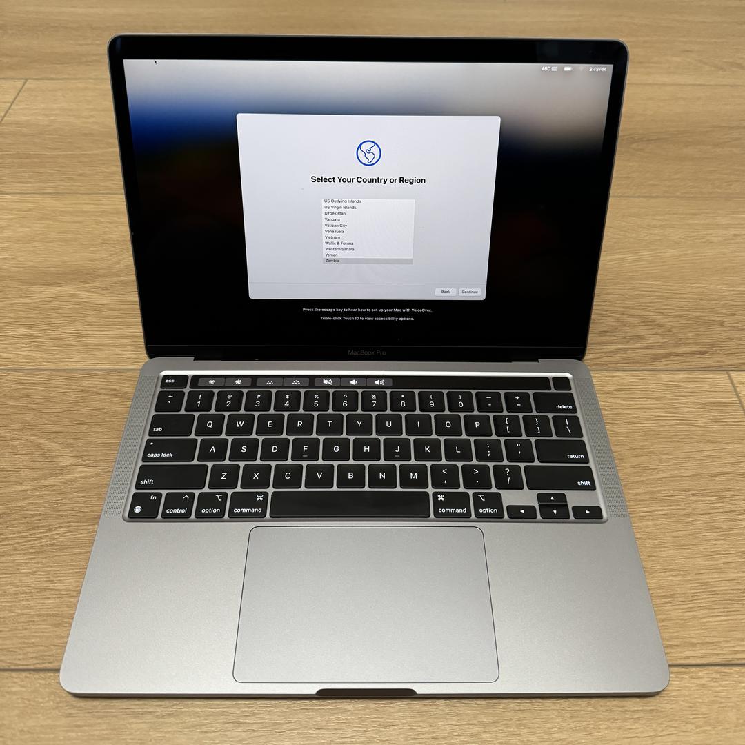 MacBook Pro 2020 - 13" - Apple M1, Gray, 256GB, 16GB - LYGJ09714 - Swappa